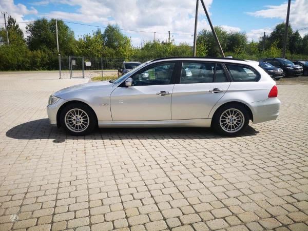 Grey BMW 318 2012 in Radviliskis, with an engine capacity of 2.00 L and mileage of 285 thousand km for 3750 €, photo 4 on AUTOMOTO.COM.LV