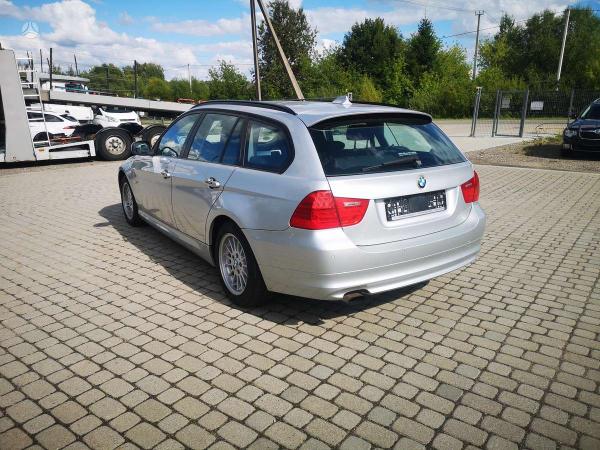 Grey BMW 318 2012 in Radviliskis, with an engine capacity of 2.00 L and mileage of 285 thousand km for 3750 €, photo 7 on AUTOMOTO.COM.LV