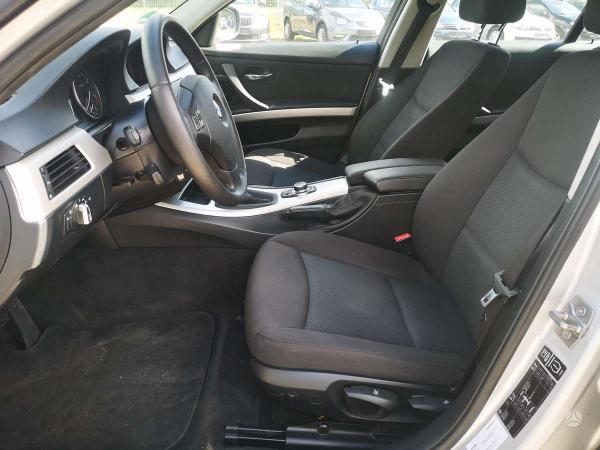 Grey BMW 318 2012 in Radviliskis, with an engine capacity of 2.00 L and mileage of 285 thousand km for 3750 €, photo 10 on AUTOMOTO.COM.LV