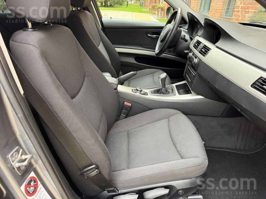 Pelēks BMW 318 2012 Rīga, ar dzinēja tilpumu 2.00 L un nobraukumu 165 tūkst. km par 5650 €, foto 16 vietnē AUTOMOTO.COM.LV