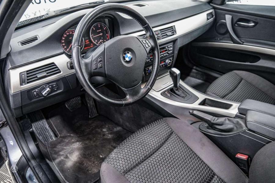 Pelēks BMW 318 2012 Kauņa, ar dzinēja tilpumu 2.00 L un nobraukumu 250 tūkst. km par 4900 €, foto 6 vietnē AUTOMOTO.COM.LV