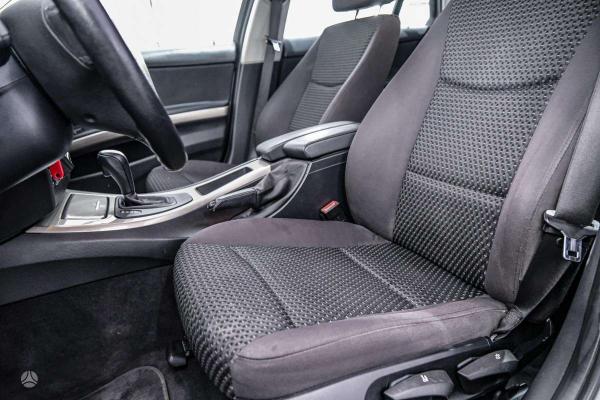 БМВ 318 2012 в Каунас на AUTOMOTO.COM.LV Серый БМВ 318 2012 в Каунас, объемом двигателя 2.00 л и пробегом 250 тыс. км за 4900 €, фото 7 на AUTOMOTO.COM.LV