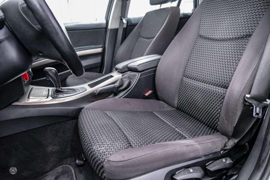 Pelēks BMW 318 2012 Kauņa, ar dzinēja tilpumu 2.00 L un nobraukumu 250 tūkst. km par 4900 €, foto 7 vietnē AUTOMOTO.COM.LV