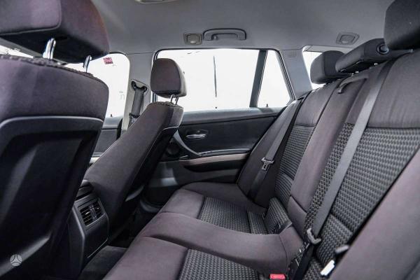 БМВ 318 2012 в Каунас на AUTOMOTO.COM.LV Серый БМВ 318 2012 в Каунас, объемом двигателя 2.00 л и пробегом 250 тыс. км за 4900 €, фото 10 на AUTOMOTO.COM.LV