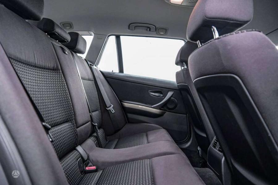 Pelēks BMW 318 2012 Kauņa, ar dzinēja tilpumu 2.00 L un nobraukumu 250 tūkst. km par 4900 €, foto 11 vietnē AUTOMOTO.COM.LV