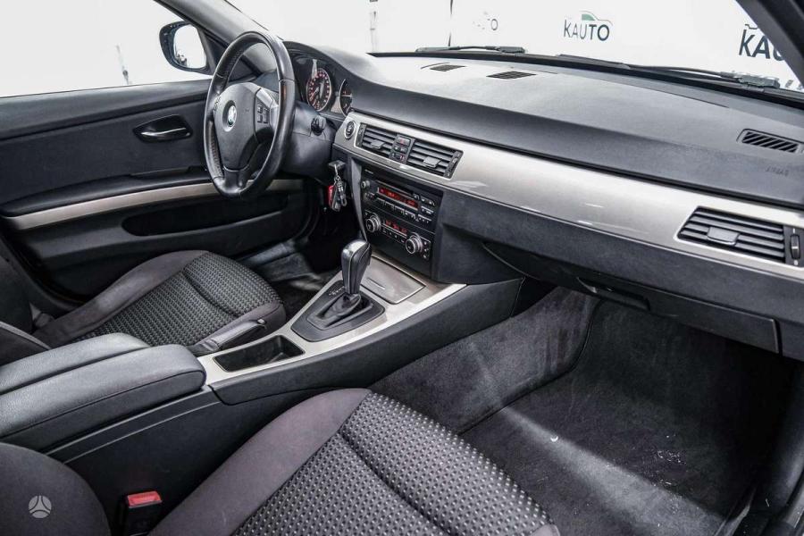 Pelēks BMW 318 2012 Kauņa, ar dzinēja tilpumu 2.00 L un nobraukumu 250 tūkst. km par 4900 €, foto 12 vietnē AUTOMOTO.COM.LV