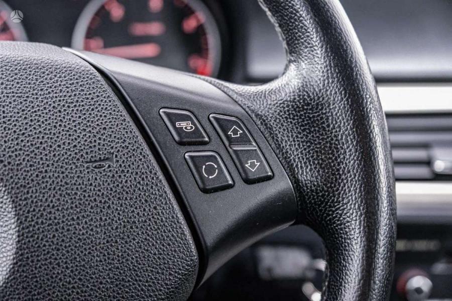 Pelēks BMW 318 2012 Kauņa, ar dzinēja tilpumu 2.00 L un nobraukumu 250 tūkst. km par 4900 €, foto 16 vietnē AUTOMOTO.COM.LV