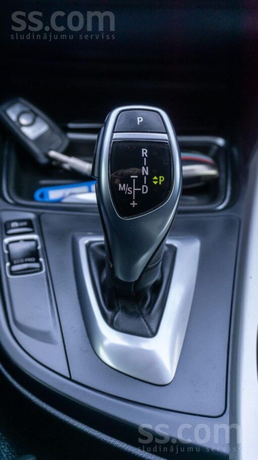 Pelēks BMW 318 2013 Rīga, ar dzinēja tilpumu 2.00 L un nobraukumu 359 tūkst. km par 7590 €, foto 15 vietnē AUTOMOTO.COM.LV