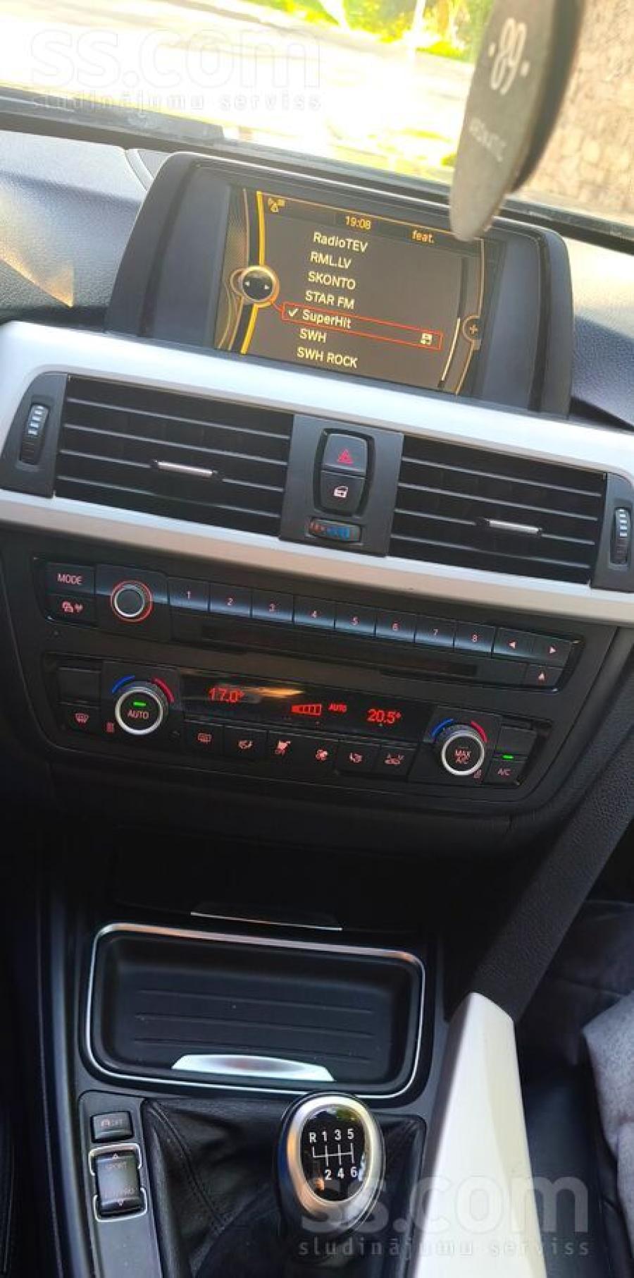 Grey BMW 318 2013 in Cesis, with an engine capacity of 2.00 L and mileage of 293 thousand km for 7700 €, photo 4 on AUTOMOTO.COM.LV