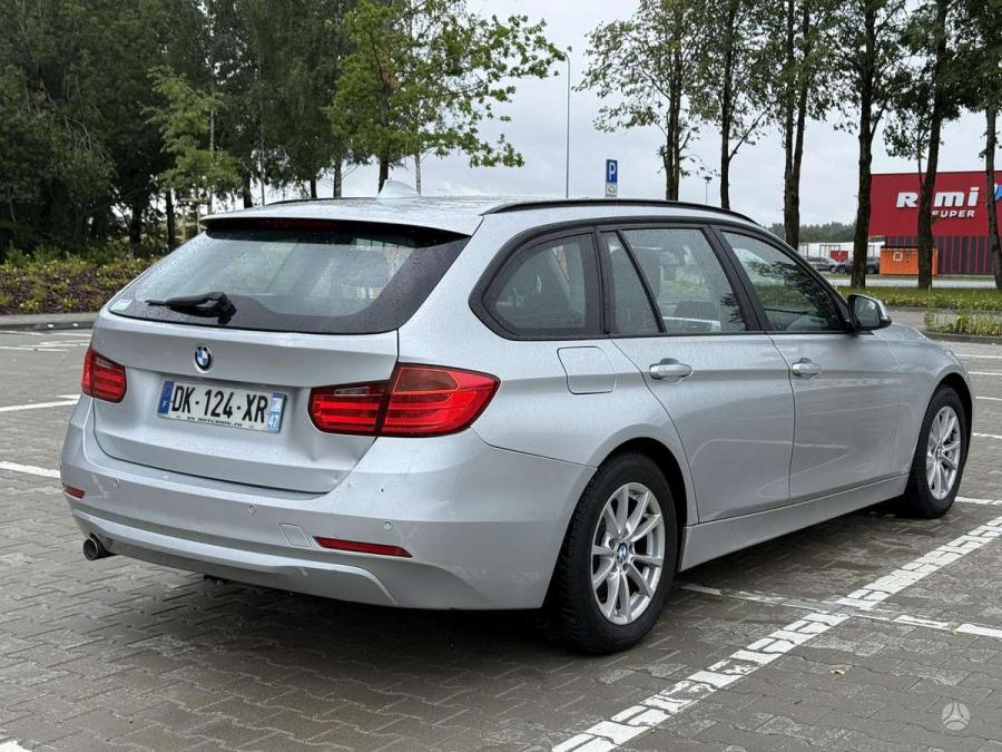 Grey BMW 318 2013 in Vilnius, with an engine capacity of 2.00 L and mileage of 309 thousand km for 6500 €, photo 3 on AUTOMOTO.COM.LV