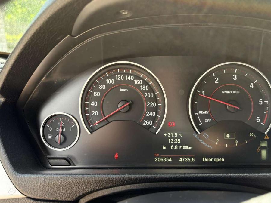 Grey BMW 318 2013 in Kaunas, with an engine capacity of 2.00 L and mileage of 307 thousand km for 6350 €, photo 10 on AUTOMOTO.COM.LV