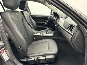 Grey BMW 318 2013 in Vilnius, with an engine capacity of 2.00 L and mileage of 238 thousand km for 8300 €, photo 22 on AUTOMOTO.COM.LV