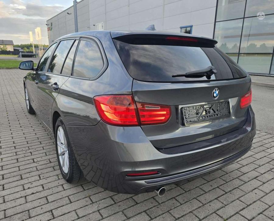 Grey BMW 318 2013 in Panevezys, with an engine capacity of 2.00 L and mileage of 230 thousand km for 5499 €, photo 3 on AUTOMOTO.COM.LV