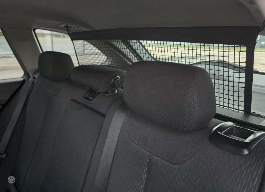Grey BMW 318 2013 in Panevezys, with an engine capacity of 2.00 L and mileage of 230 thousand km for 5499 €, photo 14 on AUTOMOTO.COM.LV