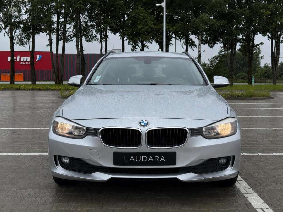 Grey BMW 318 2013 in Vilnius, with an engine capacity of 2.00 L and mileage of 309 thousand km for 5900 €, photo 9 on AUTOMOTO.COM.LV