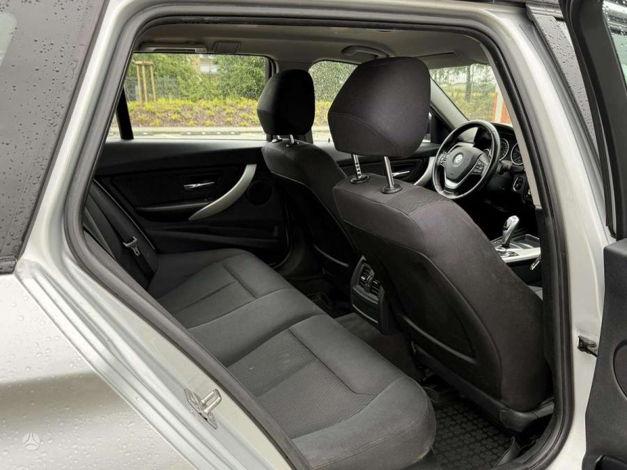 Grey BMW 318 2013 in Vilnius, with an engine capacity of 2.00 L and mileage of 309 thousand km for 5900 €, photo 14 on AUTOMOTO.COM.LV