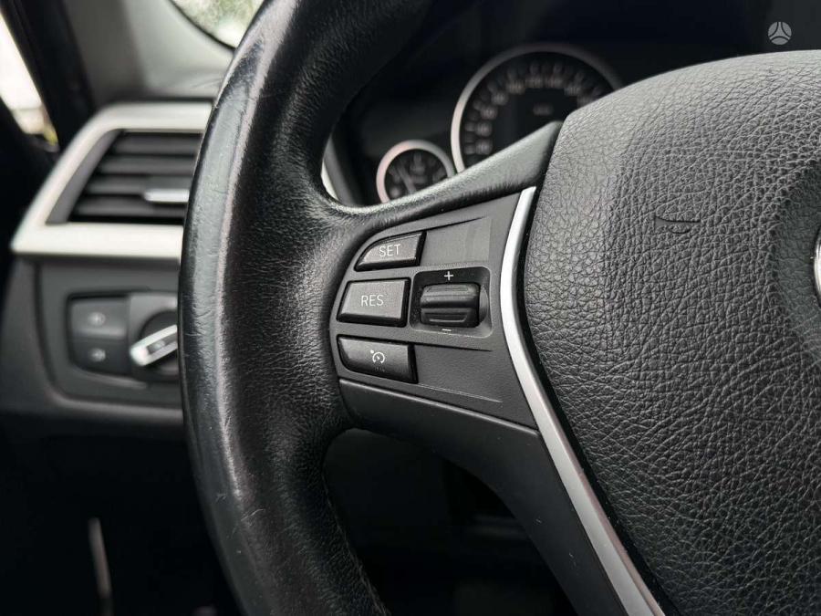 Grey BMW 318 2013 in Vilnius, with an engine capacity of 2.00 L and mileage of 309 thousand km for 5900 €, photo 17 on AUTOMOTO.COM.LV