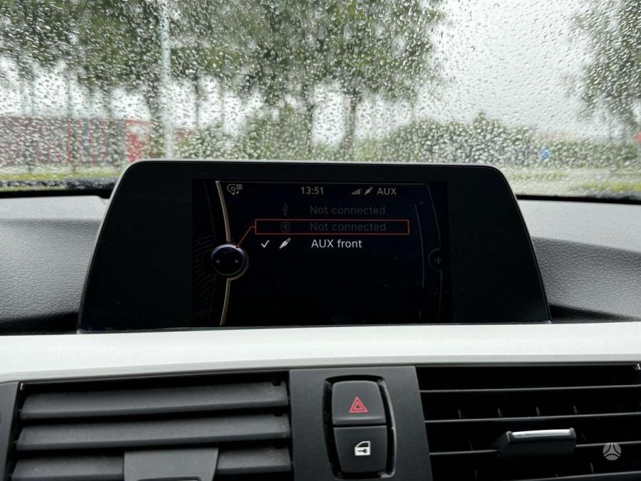 Grey BMW 318 2013 in Vilnius, with an engine capacity of 2.00 L and mileage of 309 thousand km for 5900 €, photo 23 on AUTOMOTO.COM.LV