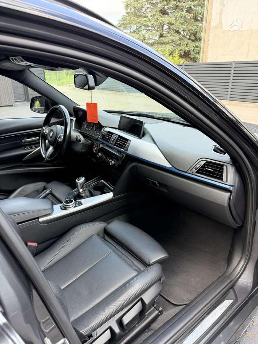 Grey BMW 318 2013 in Kaunas, with an engine capacity of 2.00 L and mileage of 313 thousand km for 8150 €, photo 13 on AUTOMOTO.COM.LV