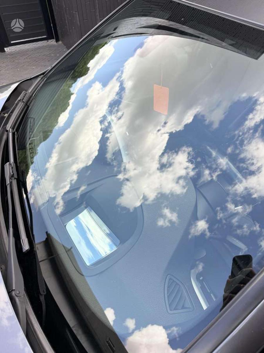 Grey BMW 318 2013 in Kaunas, with an engine capacity of 2.00 L and mileage of 313 thousand km for 8150 €, photo 17 on AUTOMOTO.COM.LV