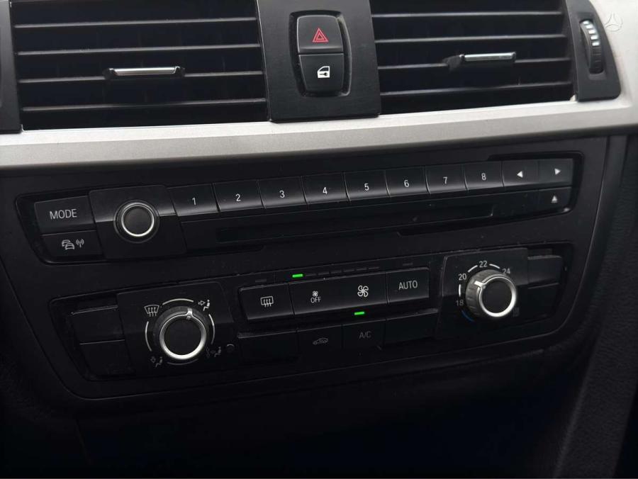 Grey BMW 318 2013 in Kaunas, with an engine capacity of 2.00 L and mileage of 307 thousand km for 7699 €, photo 16 on AUTOMOTO.COM.LV