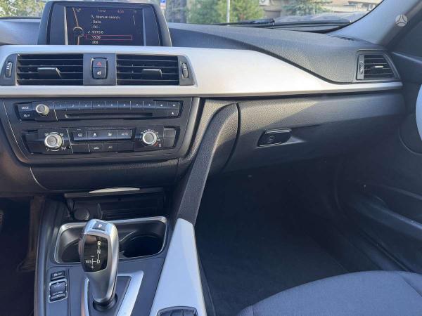 Pelēks BMW 318 2013 Viļņa, ar dzinēja tilpumu 2.00 L un nobraukumu 220 tūkst. km par 5900 €, foto 9 vietnē AUTOMOTO.COM.LV