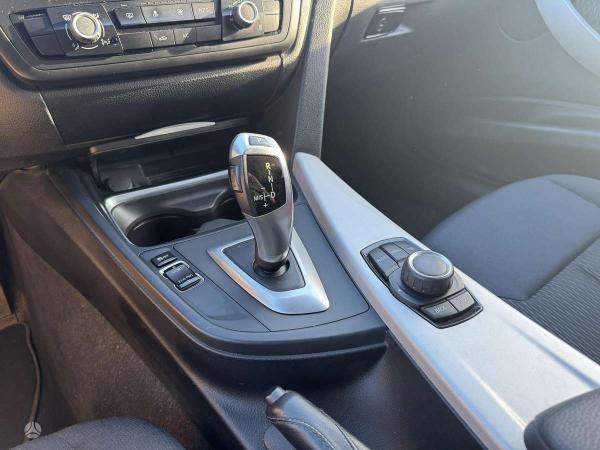 Pelēks BMW 318 2013 Viļņa, ar dzinēja tilpumu 2.00 L un nobraukumu 220 tūkst. km par 5900 €, foto 10 vietnē AUTOMOTO.COM.LV