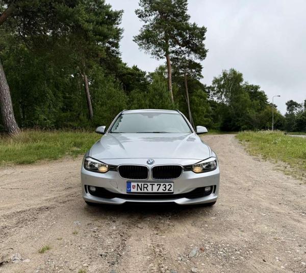 Pelēks BMW 318 2014 Klaipėda, ar dzinēja tilpumu 2.00 L un nobraukumu 271 tūkst. km par 5900 €, foto 4 vietnē AUTOMOTO.COM.LV