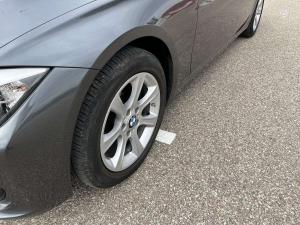 Grey BMW 318 2014 in Vilnius, with an engine capacity of 2.00 L and mileage of 293 thousand km for 6499 €, photo 11 on AUTOMOTO.COM.LV