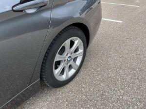 Grey BMW 318 2014 in Vilnius, with an engine capacity of 2.00 L and mileage of 293 thousand km for 6499 €, photo 12 on AUTOMOTO.COM.LV