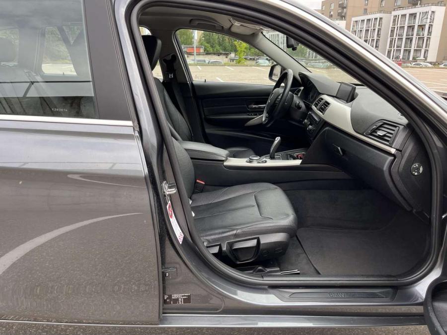 Grey BMW 318 2014 in Vilnius, with an engine capacity of 2.00 L and mileage of 293 thousand km for 6499 €, photo 24 on AUTOMOTO.COM.LV
