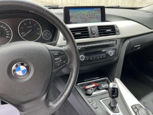 Grey BMW 318 2014 in Vilnius, with an engine capacity of 2.00 L and mileage of 293 thousand km for 6499 €, photo 28 on AUTOMOTO.COM.LV