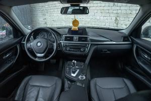Grey BMW 318 2015 in Liepaja, with an engine capacity of 2.00 L and mileage of 281 thousand km for 9950 €, photo 9 on AUTOMOTO.COM.LV