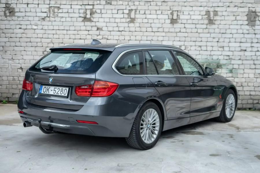 Grey BMW 318 2015 in Liepaja, with an engine capacity of 2.00 L and mileage of 281 thousand km for 9950 €, photo 5 on AUTOMOTO.COM.LV