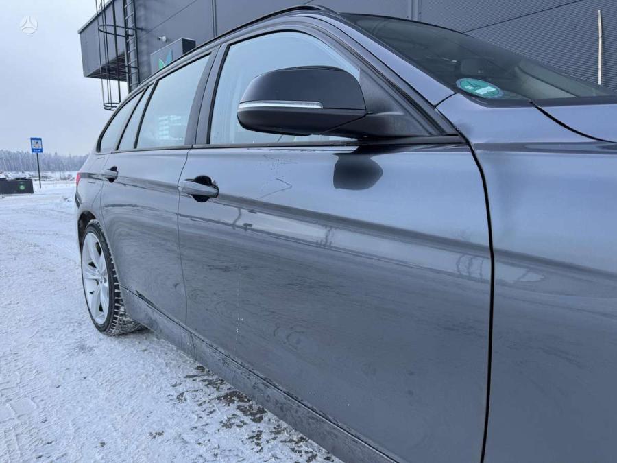 Grey BMW 318 2016 in Vilnius, with an engine capacity of 2.00 L and mileage of 215 thousand km for 10500 €, photo 9 on AUTOMOTO.COM.LV
