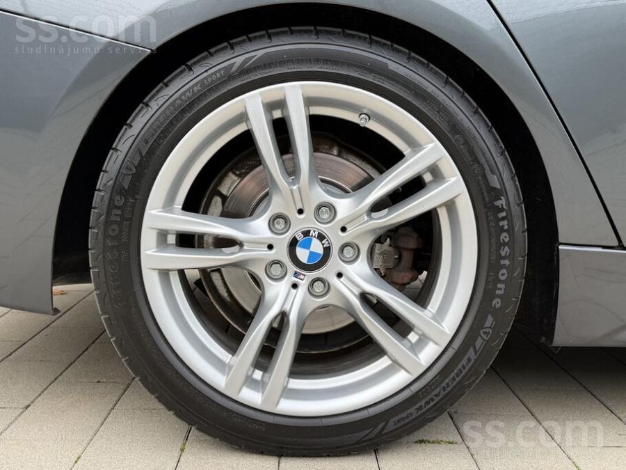 Grey BMW 318 2016 in Riga, with an engine capacity of 2.00 L and mileage of 307 thousand km for 13890 €, photo 16 on AUTOMOTO.COM.LV
