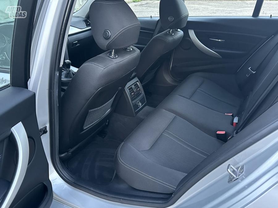 Grey BMW 318 2017 in Vilnius, with an engine capacity of 2.00 L and mileage of 265 thousand km for 7750 €, photo 18 on AUTOMOTO.COM.LV