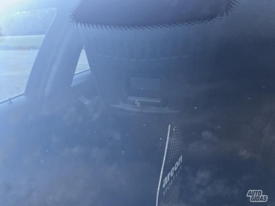 Grey BMW 318 2017 in Vilnius, with an engine capacity of 2.00 L and mileage of 265 thousand km for 7750 €, photo 27 on AUTOMOTO.COM.LV
