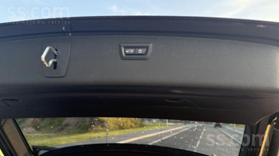 Grey BMW 318 2017 in Riga, with an engine capacity of 2.00 L and mileage of 250 thousand km for 13990 €, photo 8 on AUTOMOTO.COM.LV