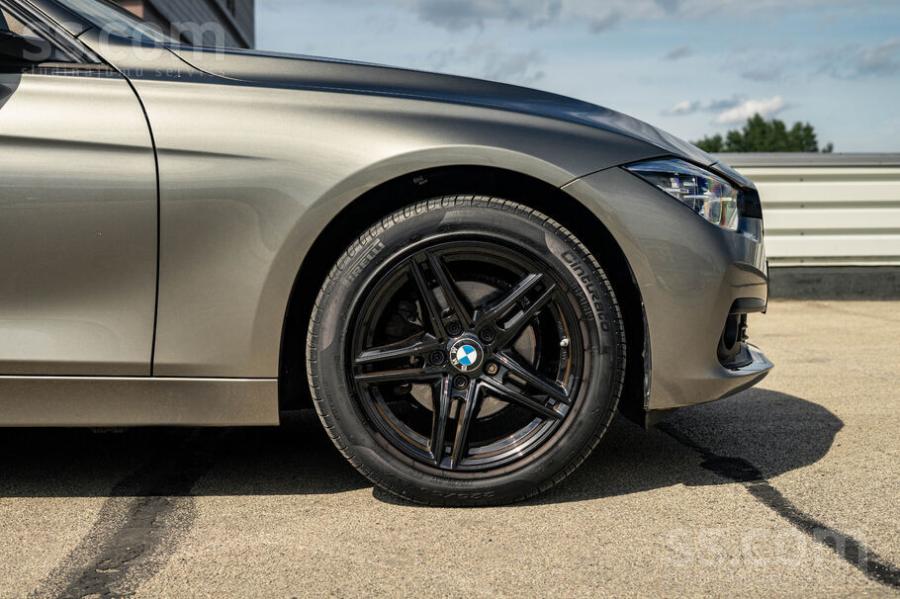 Pelēks BMW 318 2018 Rīga, ar dzinēja tilpumu 2.00 L un nobraukumu 278 tūkst. km par 10550 €, foto 9 vietnē AUTOMOTO.COM.LV
