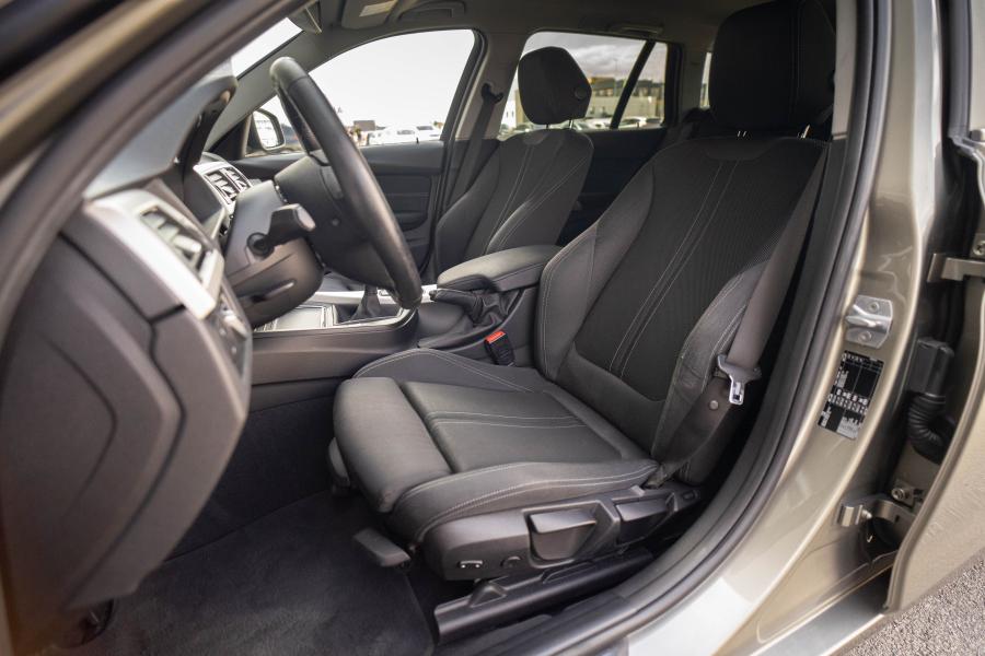 Pelēks BMW 318 2018 Rīga, ar dzinēja tilpumu 2.00 L un nobraukumu 278 tūkst. km par 10550 €, foto 13 vietnē AUTOMOTO.COM.LV