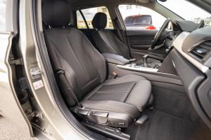 Pelēks BMW 318 2018 Rīga, ar dzinēja tilpumu 2.00 L un nobraukumu 278 tūkst. km par 10550 €, foto 30 vietnē AUTOMOTO.COM.LV