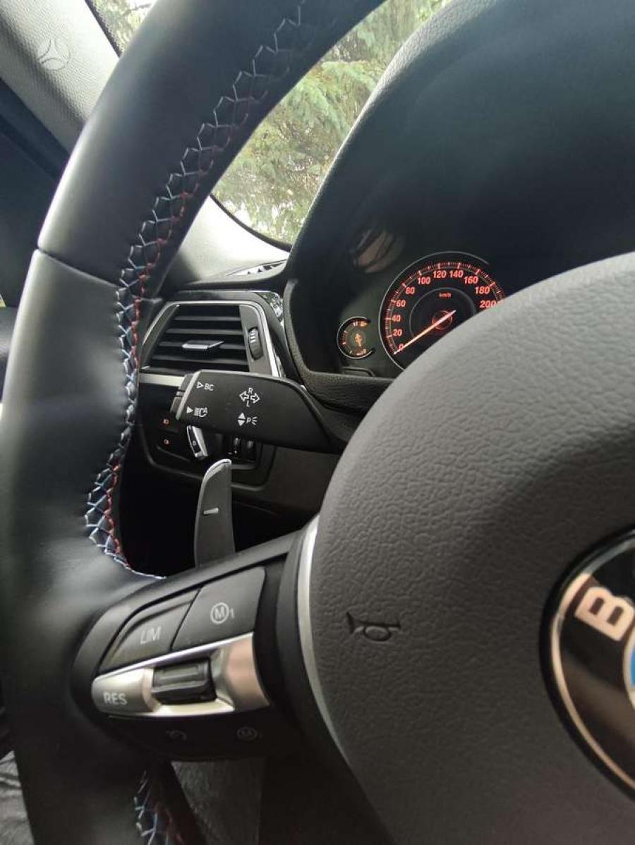 Grey BMW 318 2018 in Kaunas, with an engine capacity of 2.00 L and mileage of 244 thousand km for 11800 €, photo 14 on AUTOMOTO.COM.LV
