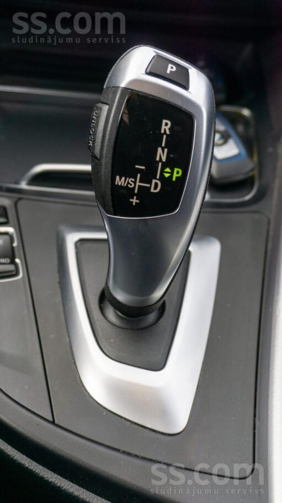Pelēks BMW 318 2019 Rīga, ar dzinēja tilpumu 1.50 L un nobraukumu 186 tūkst. km par 13990 €, foto 19 vietnē AUTOMOTO.COM.LV