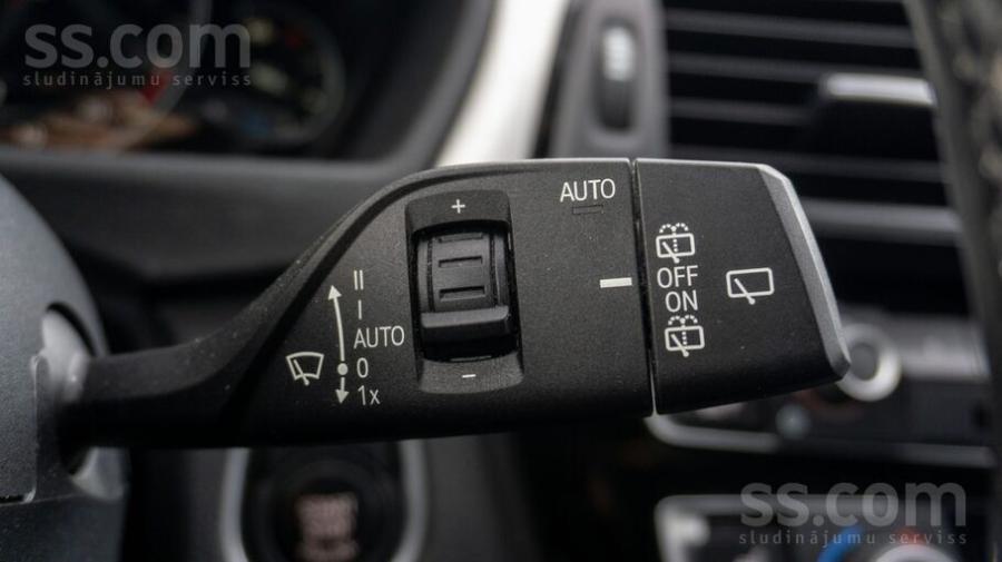 Pelēks BMW 318 2019 Rīga, ar dzinēja tilpumu 1.50 L un nobraukumu 186 tūkst. km par 13990 €, foto 24 vietnē AUTOMOTO.COM.LV