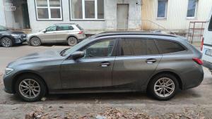 Grey BMW 318 2020 in Kaunas, with an engine capacity of 2.00 L and mileage of 251 thousand km for 11200 €, photo 6 on AUTOMOTO.COM.LV