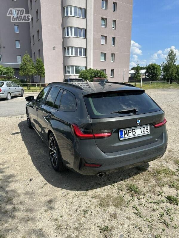 Grey BMW 318 2020 in Panevezys, with an engine capacity of 2.00 L and mileage of 180 thousand km for 18500 €, photo 4 on AUTOMOTO.COM.LV