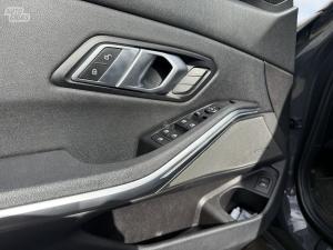 Pelēks BMW 318 2020 Panevēža, ar dzinēja tilpumu 2.00 L un nobraukumu 180 tūkst. km par 18500 €, foto 7 vietnē AUTOMOTO.COM.LV
