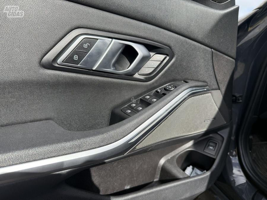 Pelēks BMW 318 2020 Panevēža, ar dzinēja tilpumu 2.00 L un nobraukumu 180 tūkst. km par 18500 €, foto 7 vietnē AUTOMOTO.COM.LV