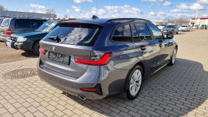 Grey BMW 318 2020 in Marijampole, with an engine capacity of 2.00 L and mileage of 160 thousand km for 15729 €, photo 4 on AUTOMOTO.COM.LV